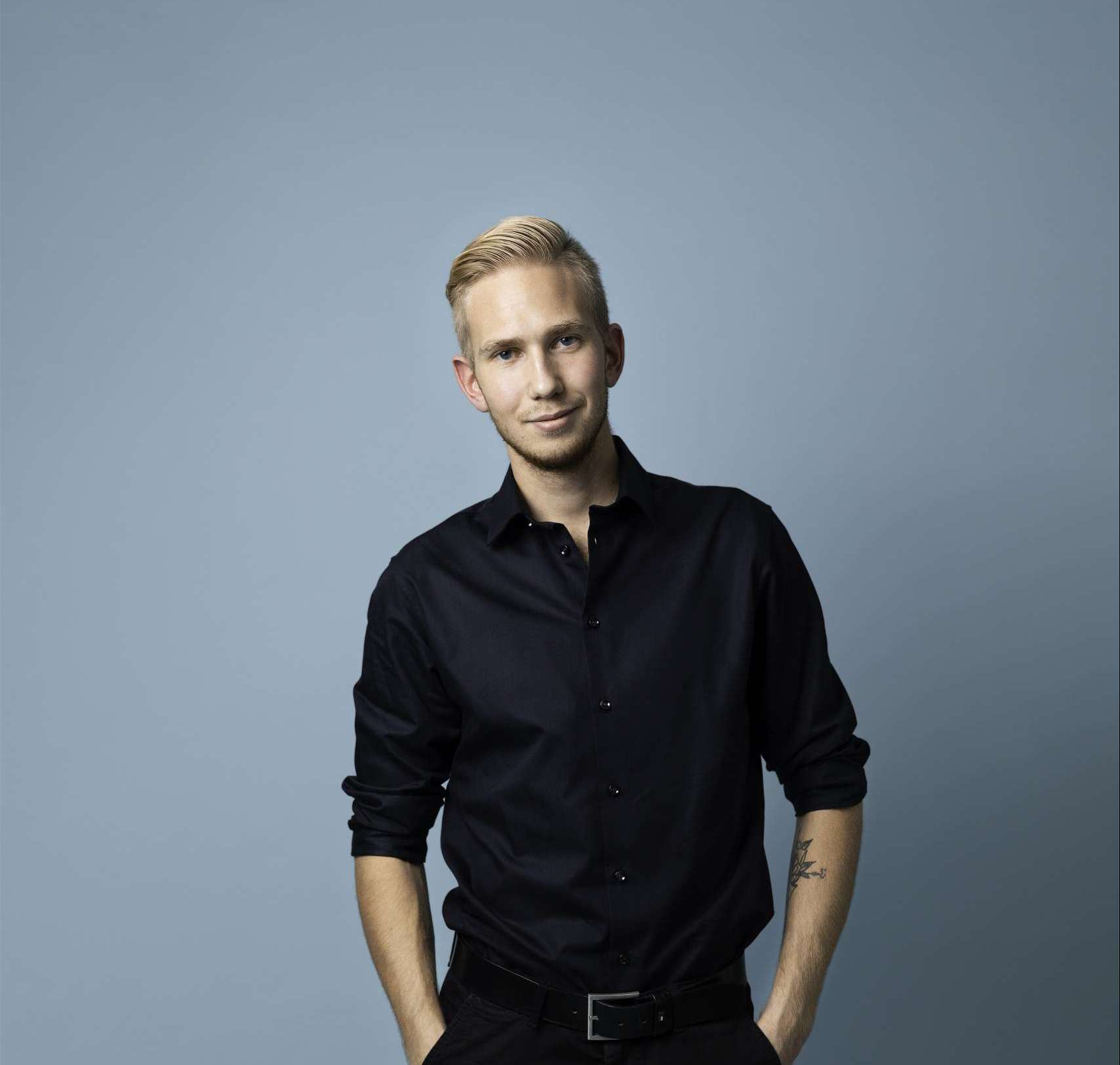 “Det bästa med Högskolan på Åland är att vi har små klasser, bra stämning och det är enkelt att ...